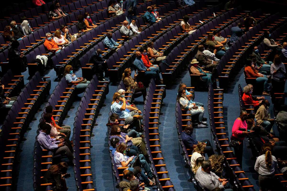 Even as COVID-19 surges, most Christians say they want in-person church