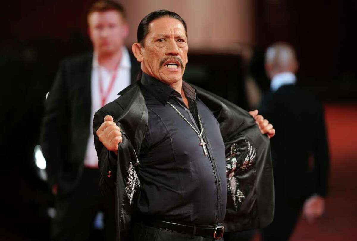 Trejo says he gets to kiss Zoé Saldana