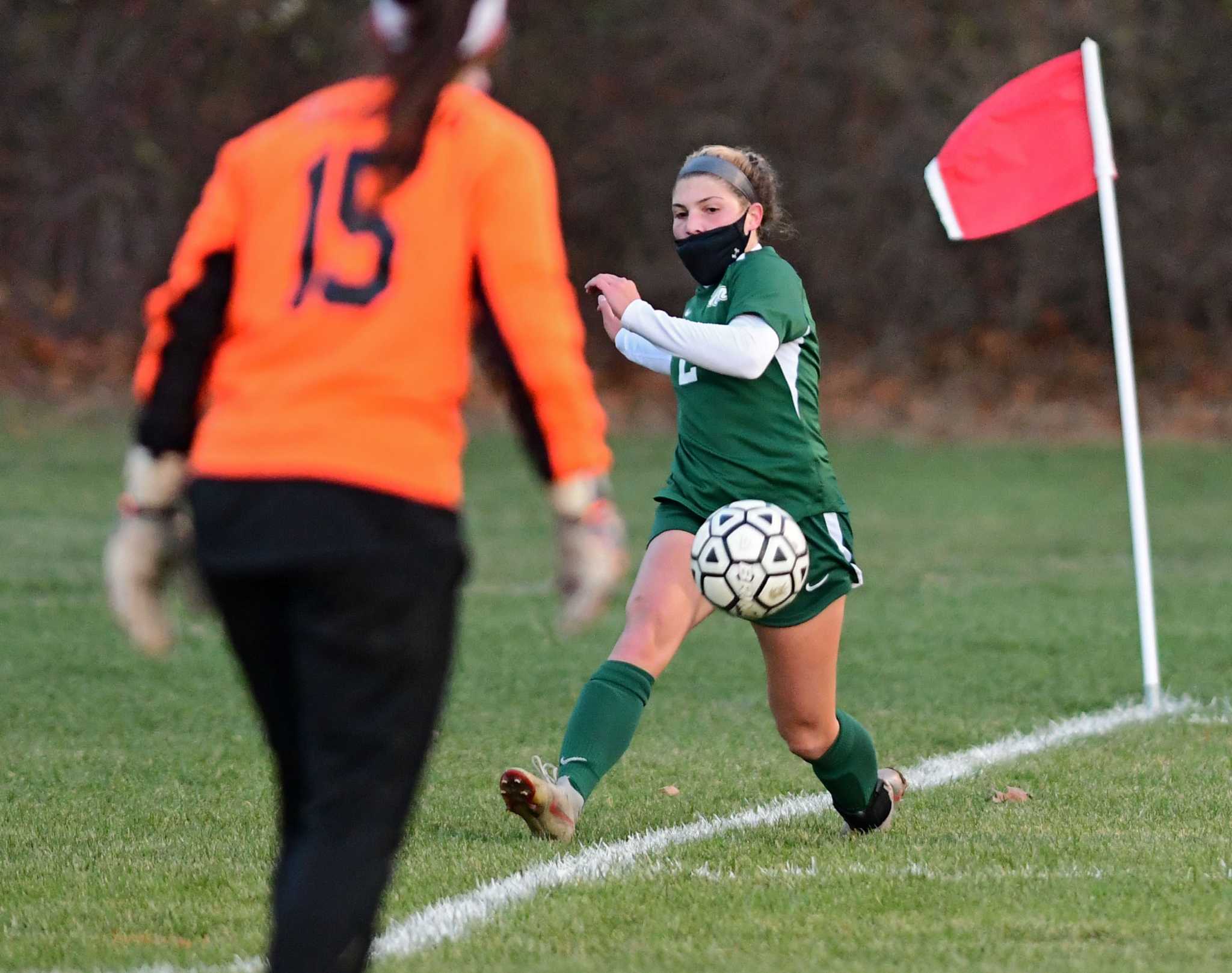 Shen strikes early, beats Guilderland to reach Suburban Council girls ...