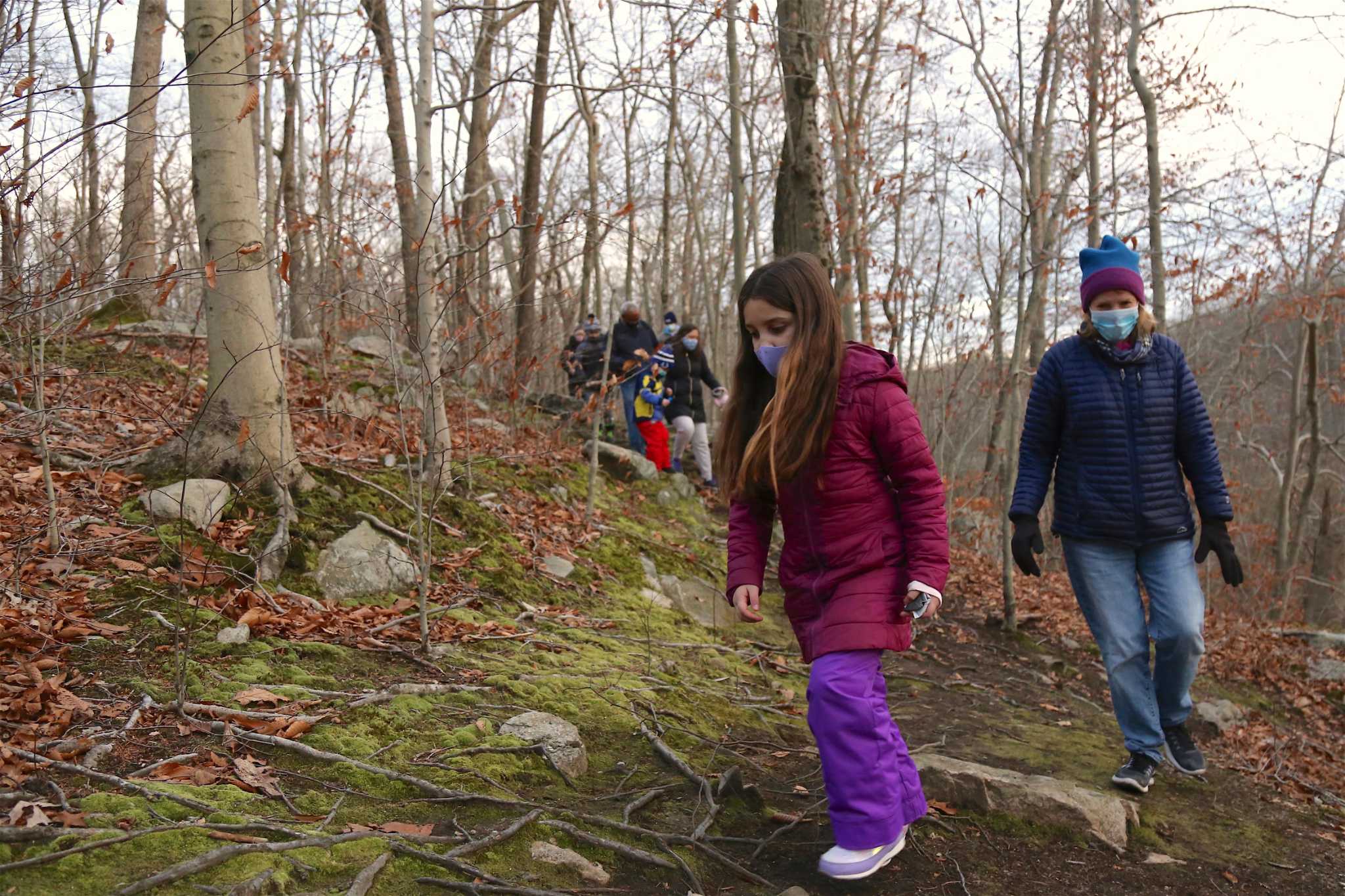 Sunset hike at Wilton nature center reveals life in the cold and dark