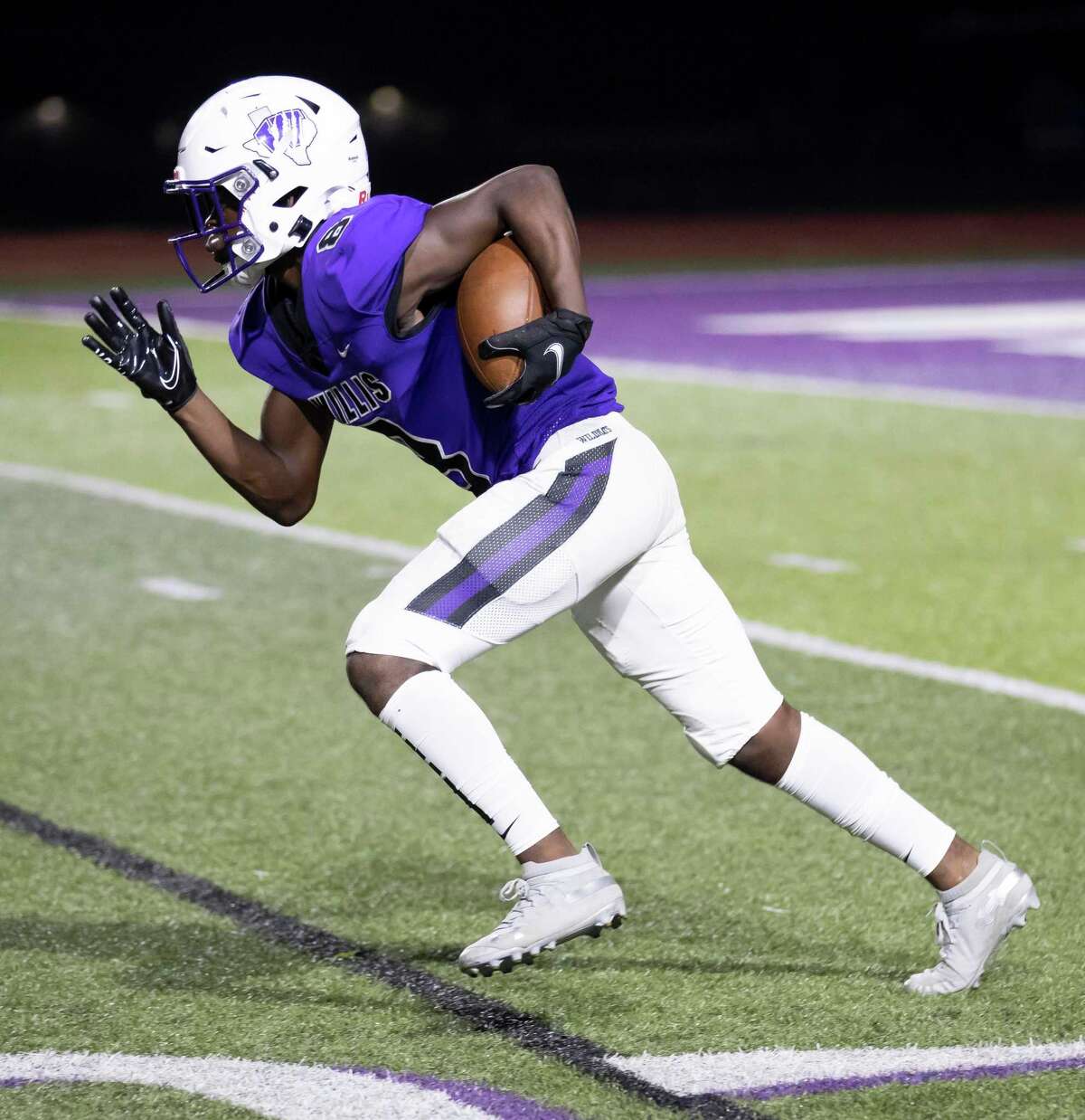 FOOTBALL: Willis beats Grand Oaks, now controls its playoff fate