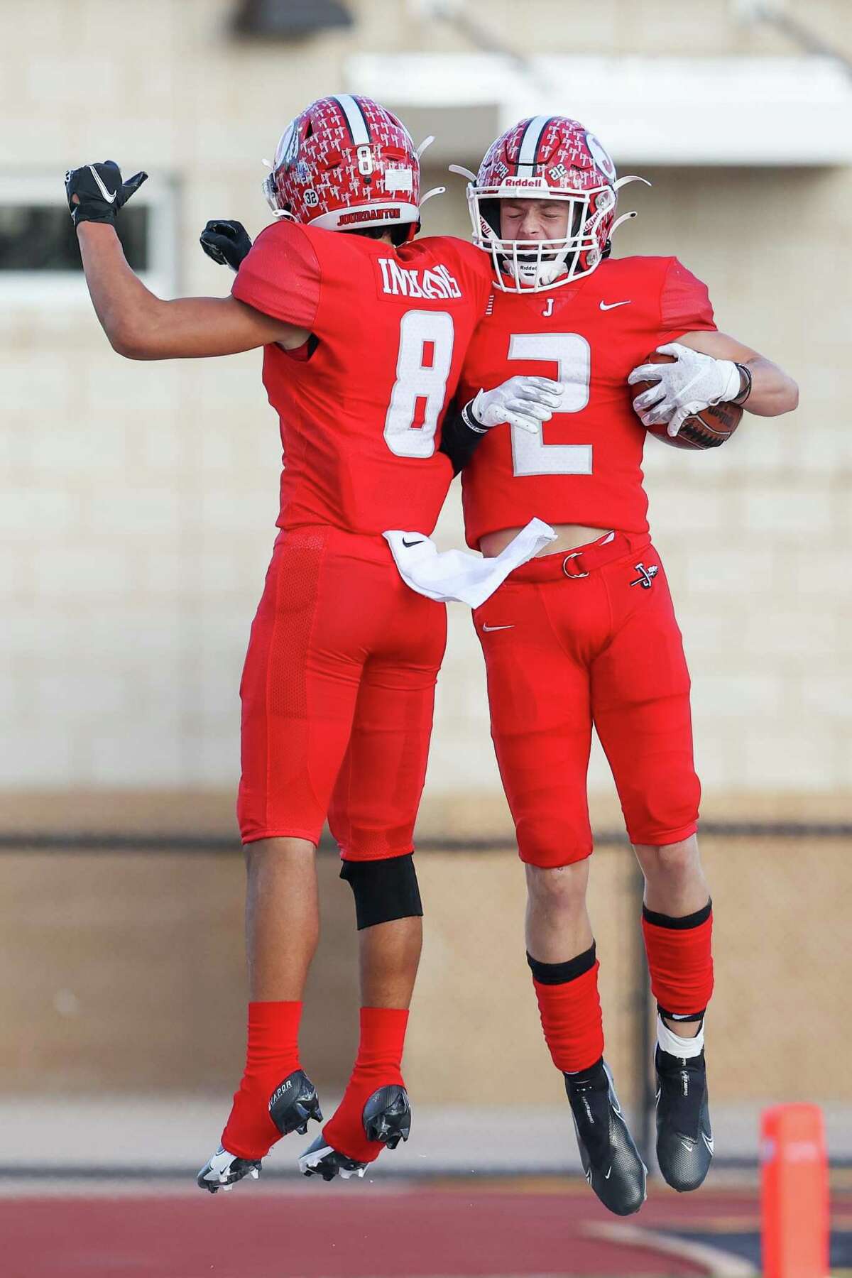Jourdanton advances to third round for first time since 1985