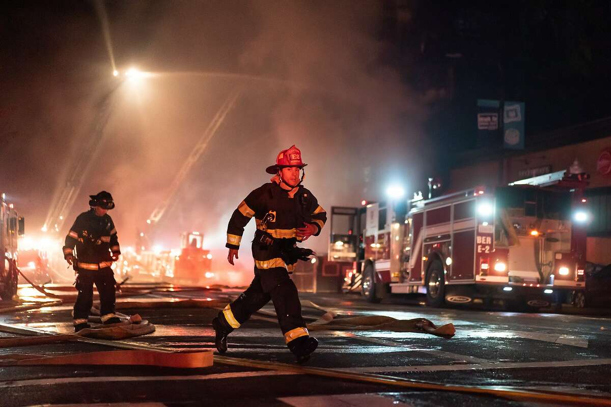 Saturday fire at 7-story Berkeley building under construction still ...
