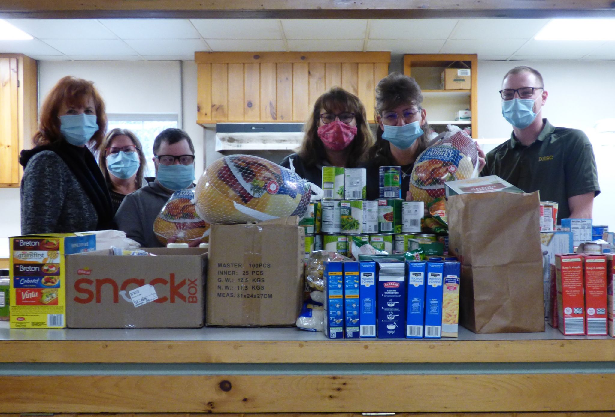 Wellston food drive helps families in need this Thanksgiving