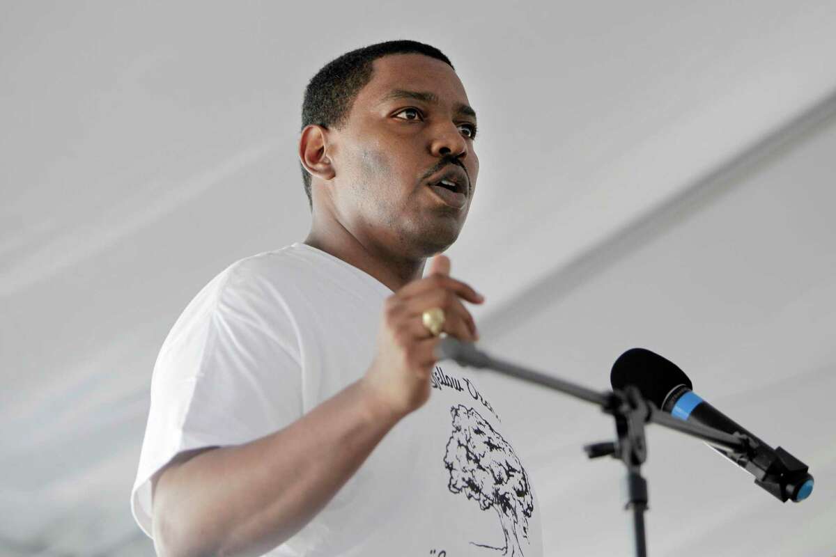 Local activists push for 'absolute equality' with Juneteenth mural in ...