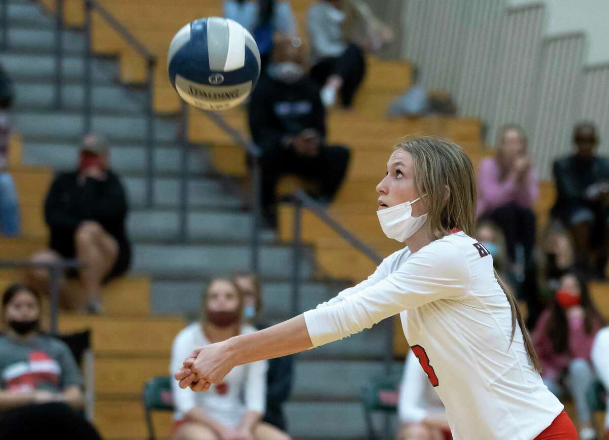 VOLLEYBALL: The Woodlands holds off Klein Cain in five sets to advance