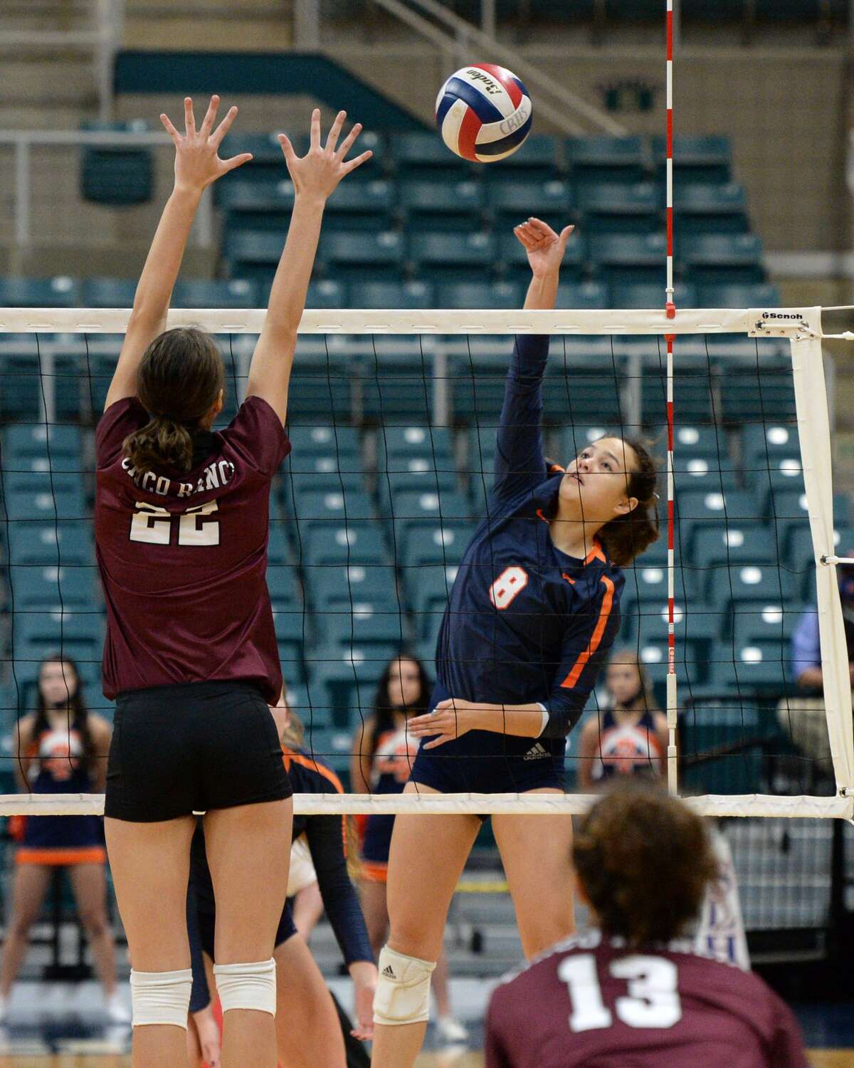 Seven Lakes holds off district rival in regional quarterfinal