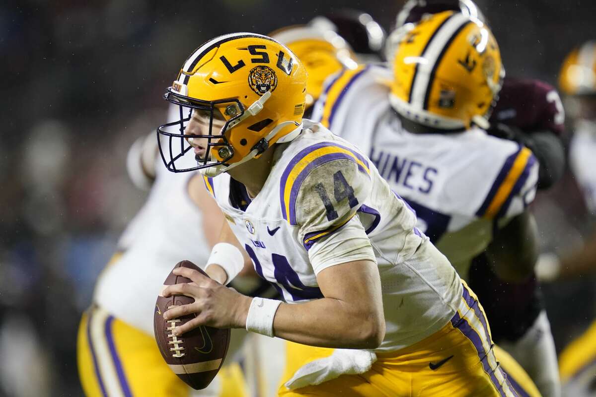 No. 5 Texas A&M slogs past LSU