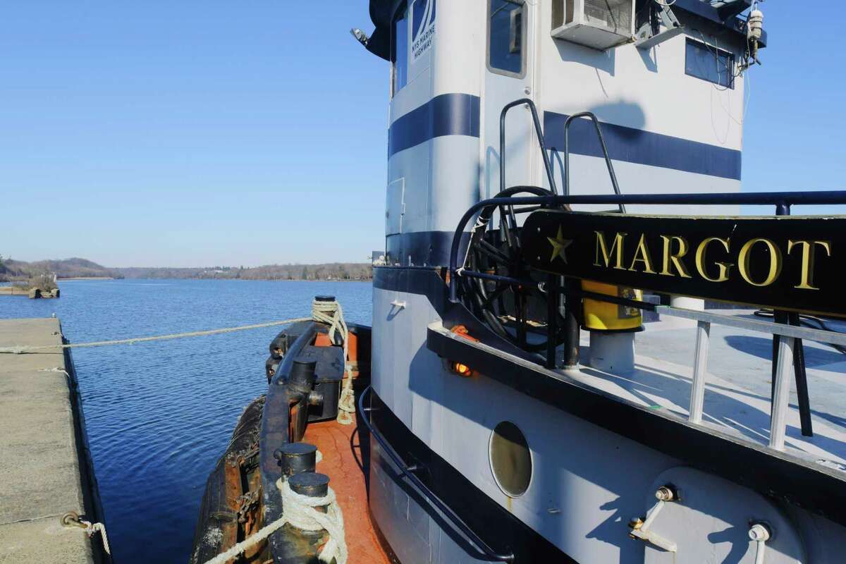 Photos: Signs are no longer on thin ice