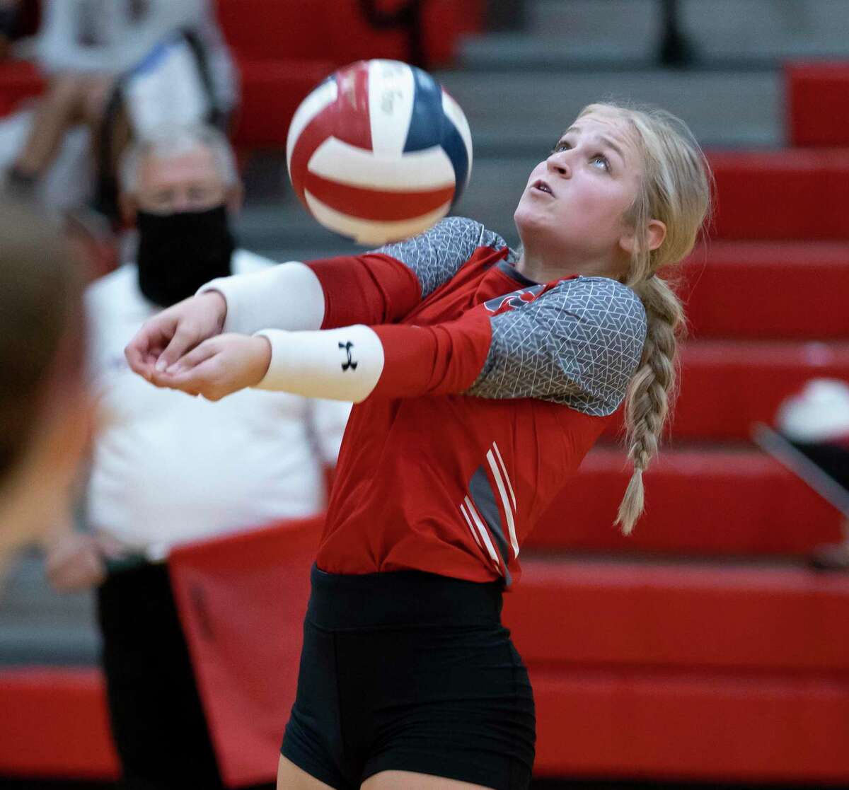 VOLLEYBALL: Trio tops Splendora’s 21-4A award honorees