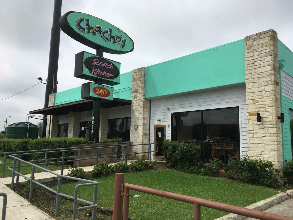 Which Chacho's locations are still open in San Antonio?