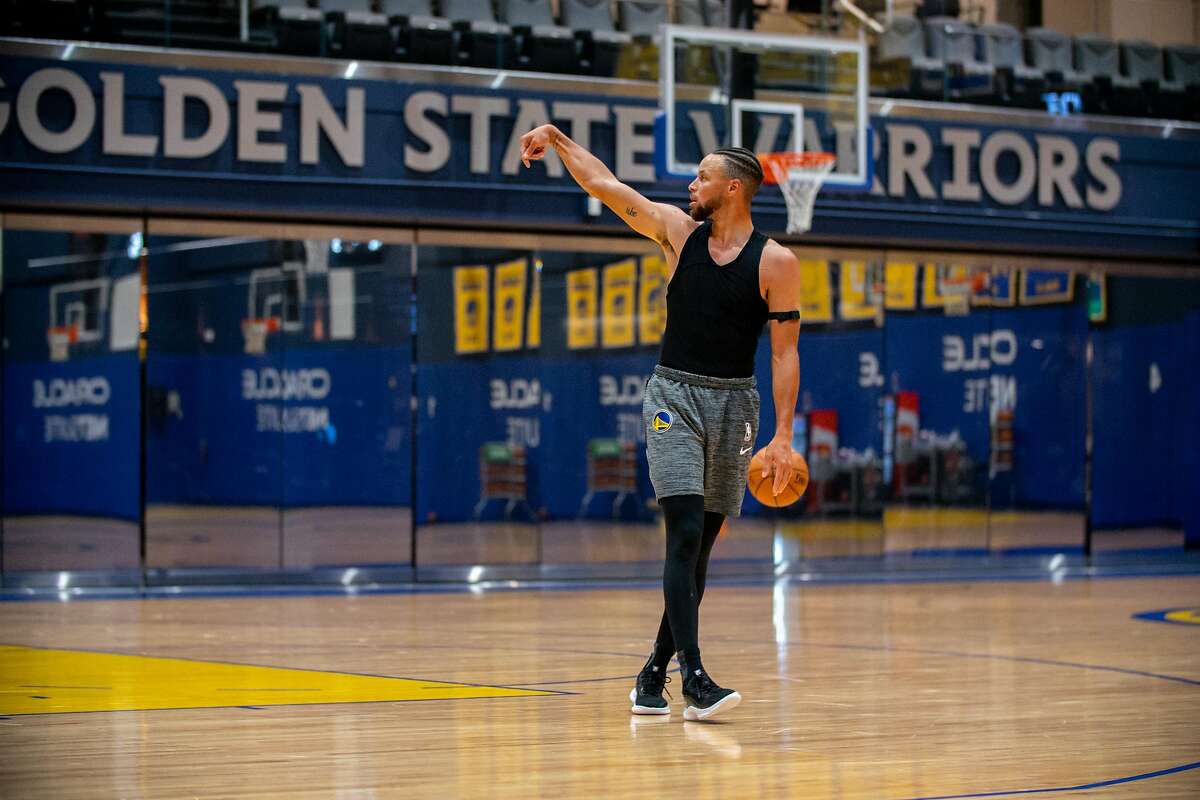 Warriors’ season hinges on Steph Curry’s ability to hold back Father Time