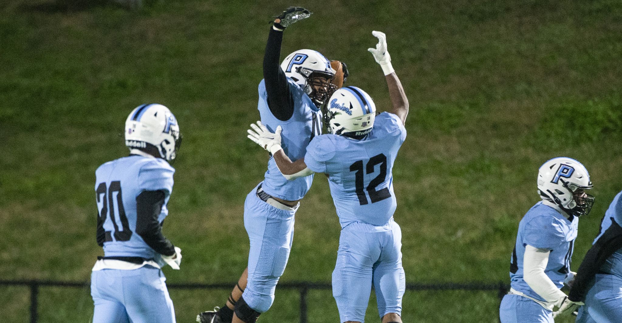 Paetow surges past Deer Park in season finale