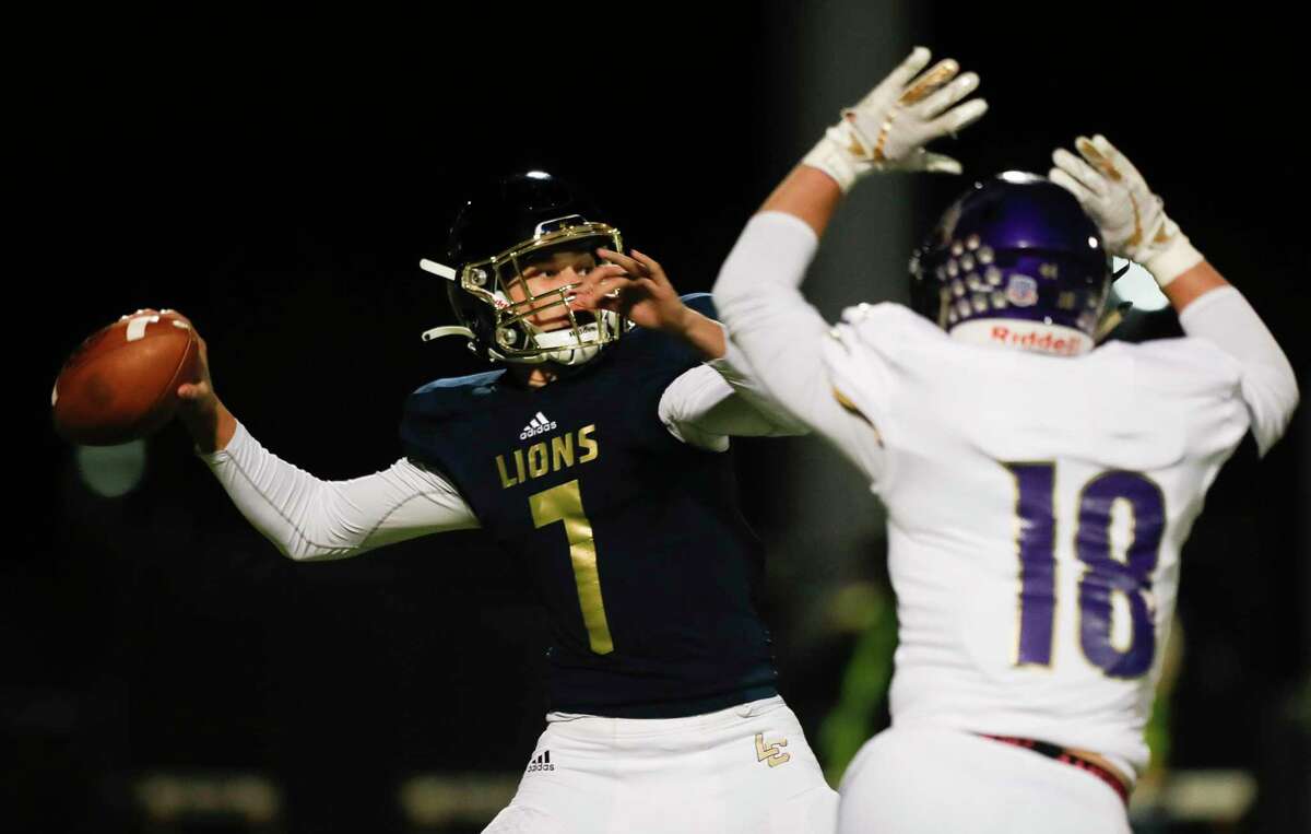 FOOTBALL: Montgomery runs past Lake Creek in MoTown Showdown