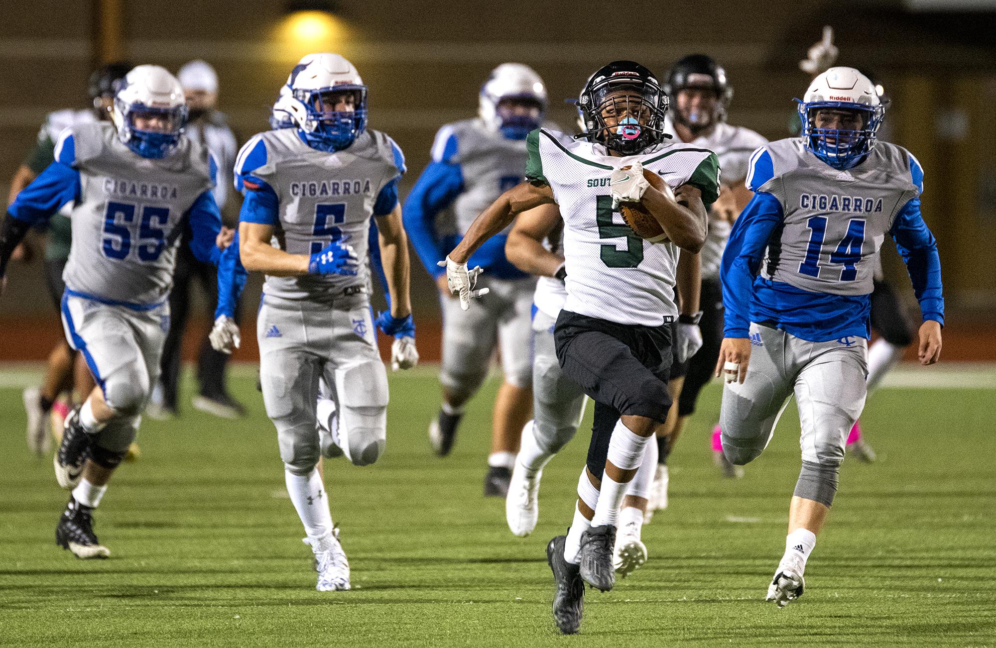 Football rewind: In final rankings, Reagan takes over at No. 1