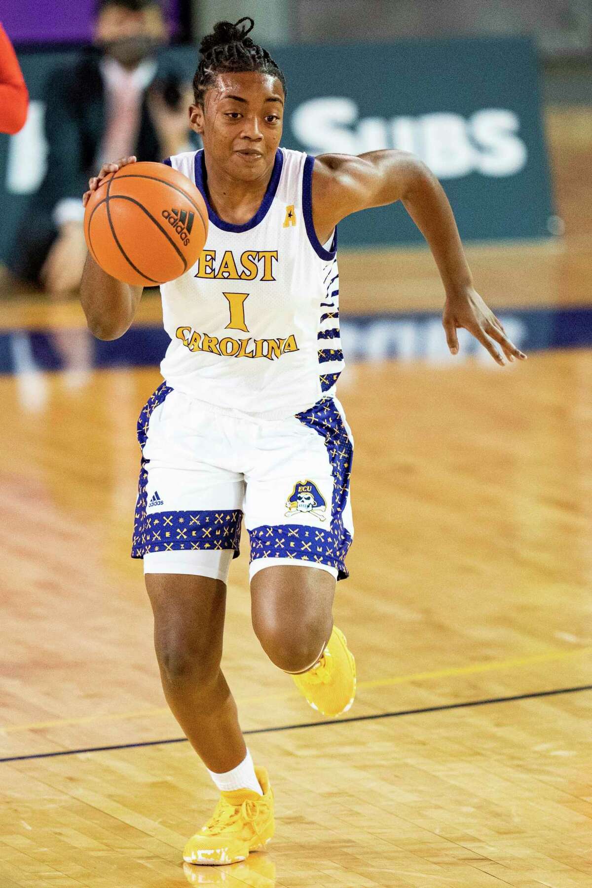 Women’s basketball notebook: Hamden’s Taniyah Thompson finds home at ...