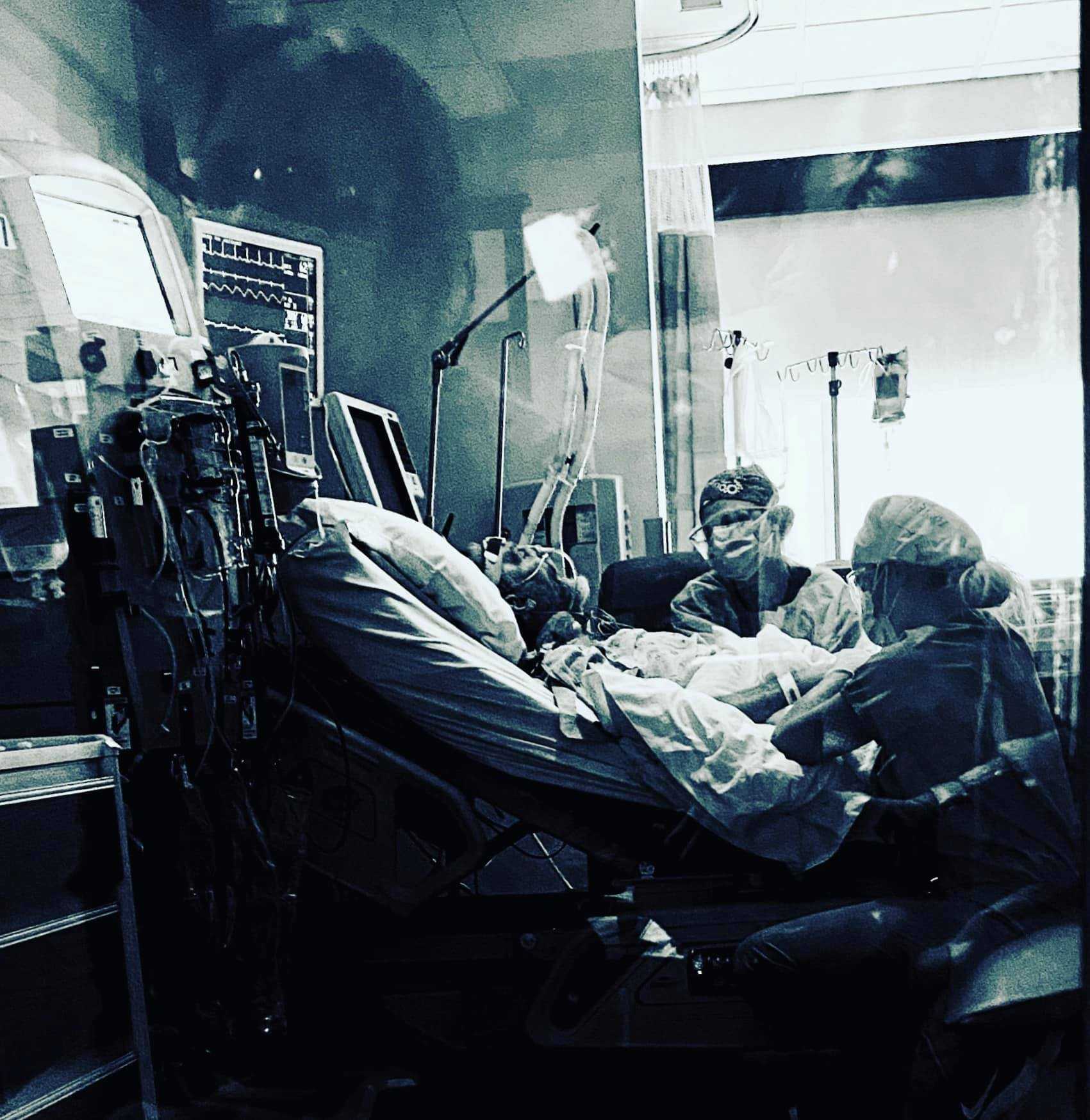ICU nurse shares experiences on COVID-19 frontline, losing her father ...
