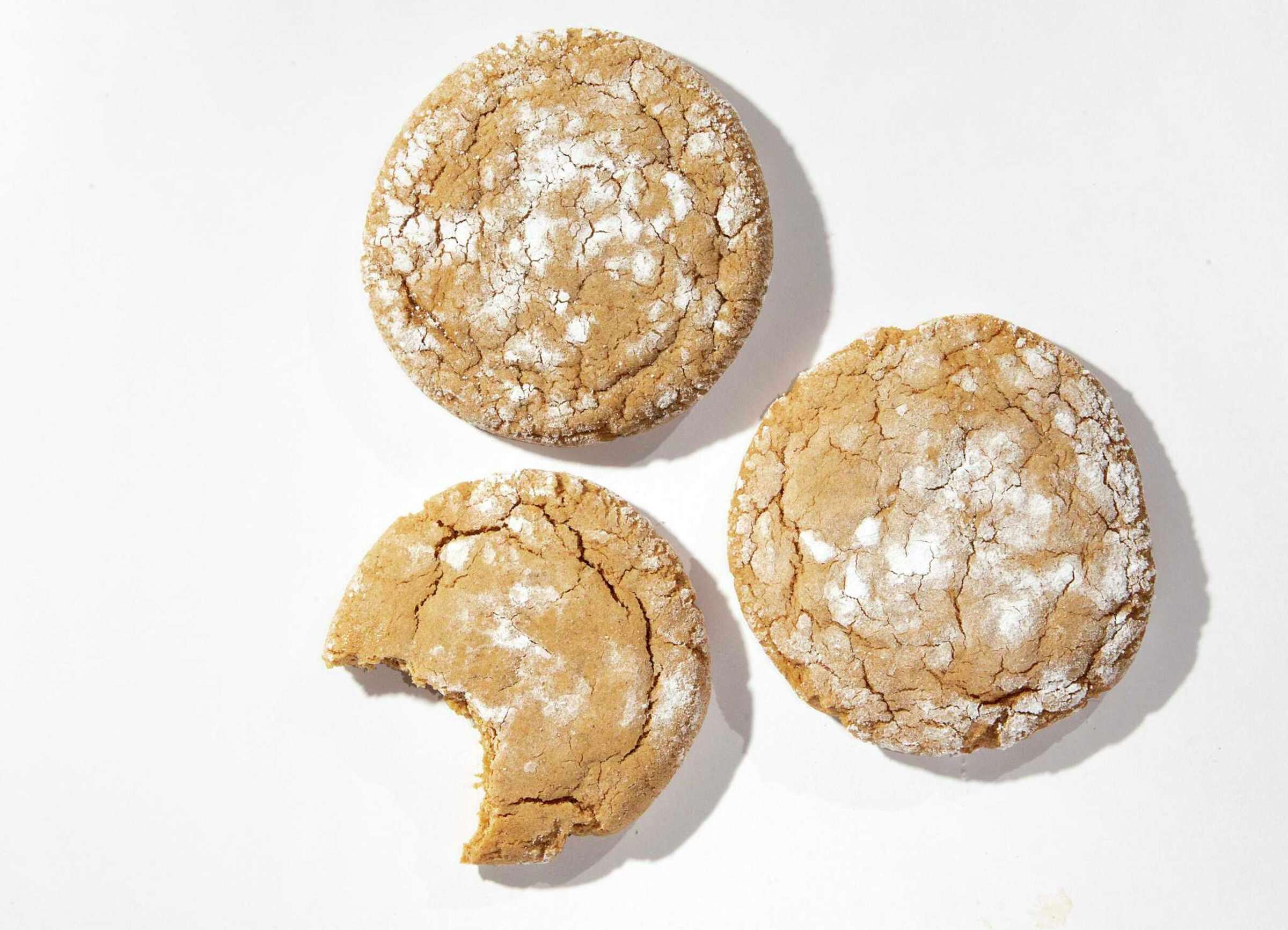 Recipe: Snowy Spice Cookies (Editor’s Pick)