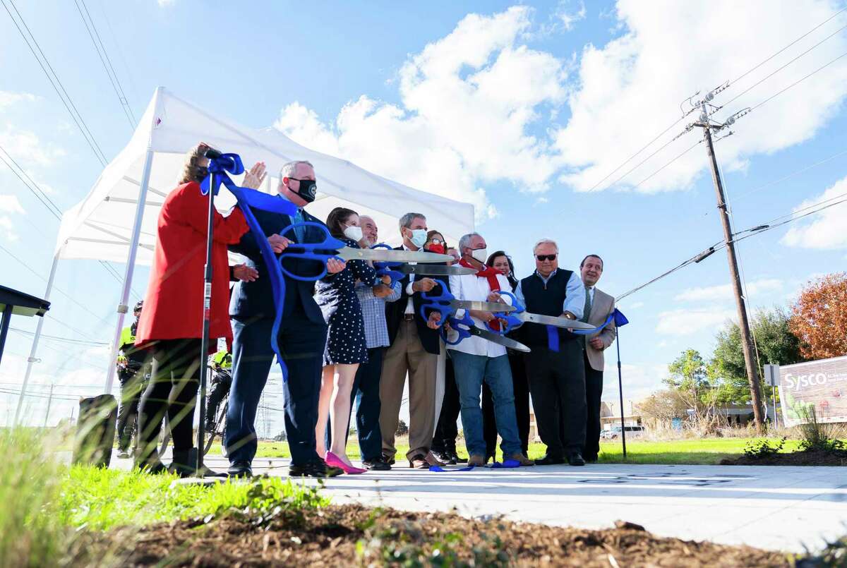 Spring Branch trail opening a harbinger of upcoming bike-pedestrian ...