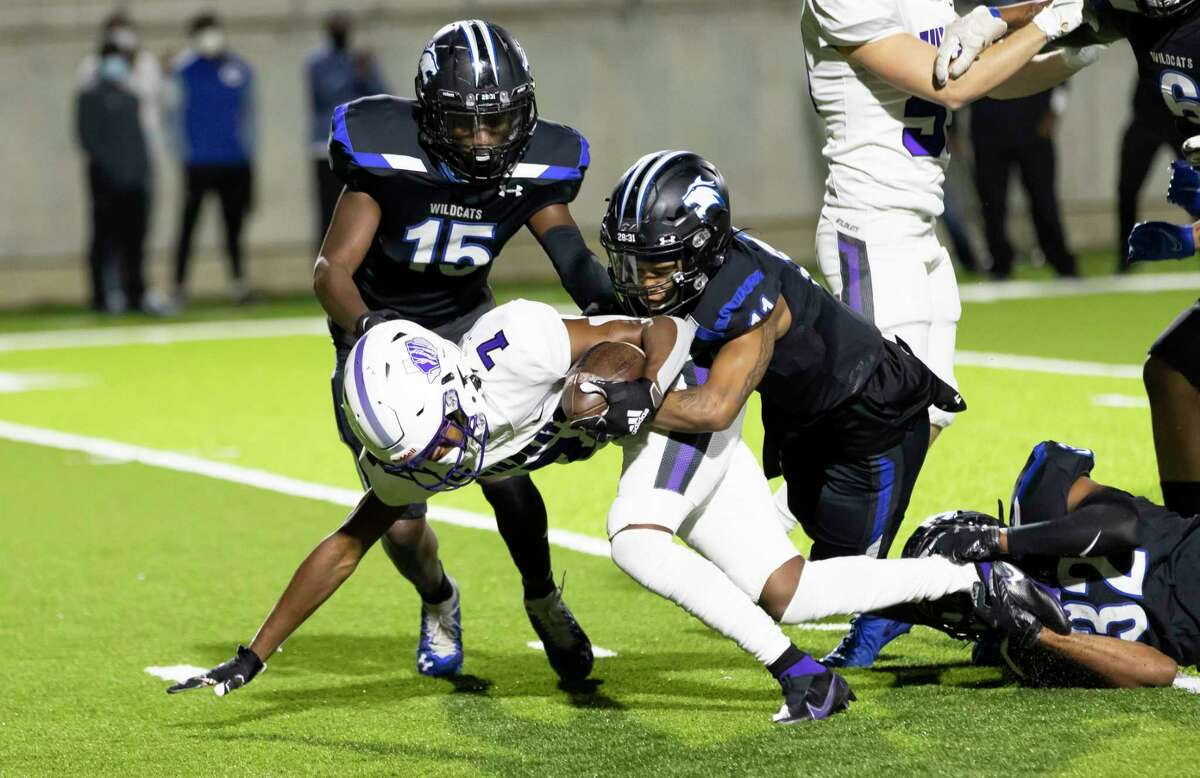 Dekaney eliminates Willis in bi-district round
