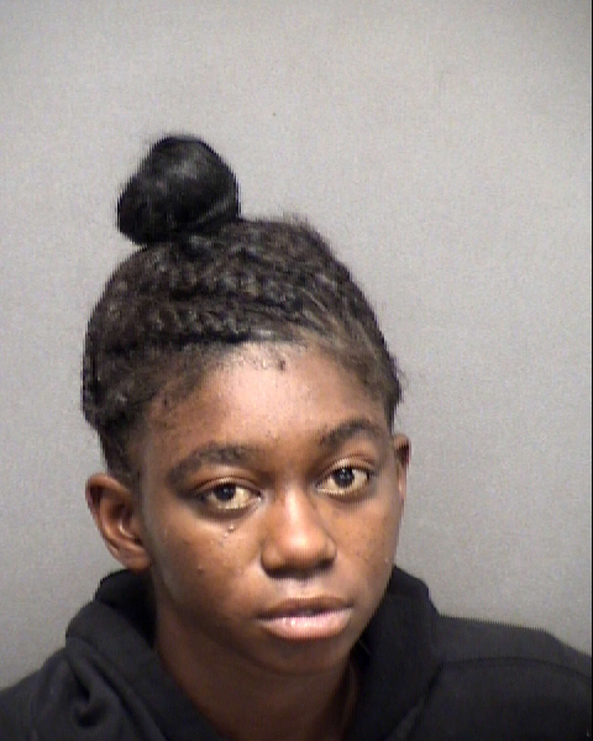 Man, 28, shoots woman in the face for not handing over her cellphone to ...