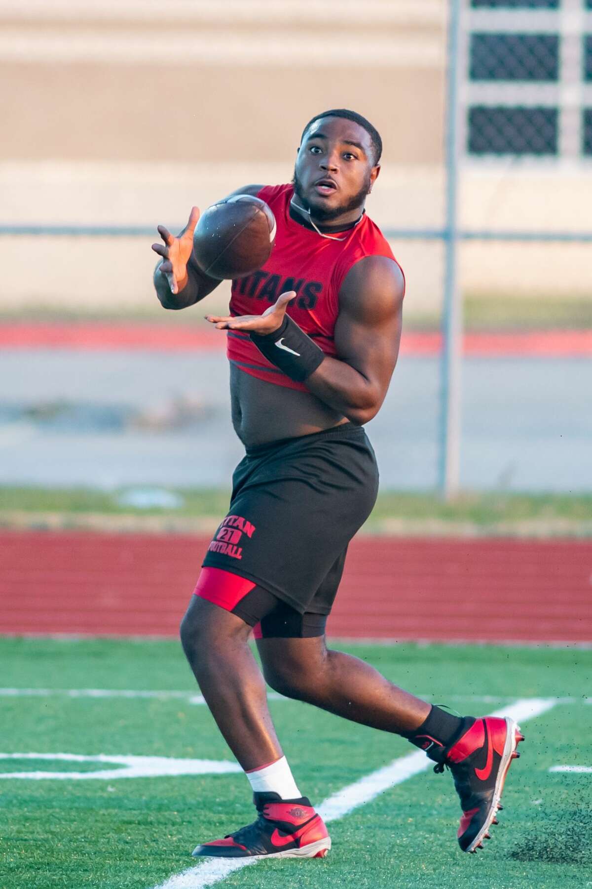 Titans look to continue historic season in 5A-I playoffs