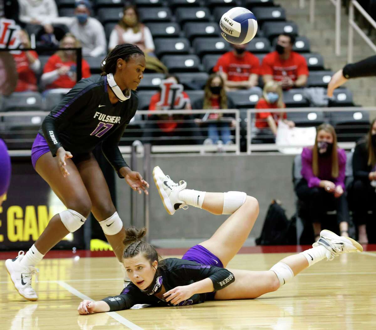 Fulshear falls to Lucas Lovejoy in Class 5A volleyball state title game