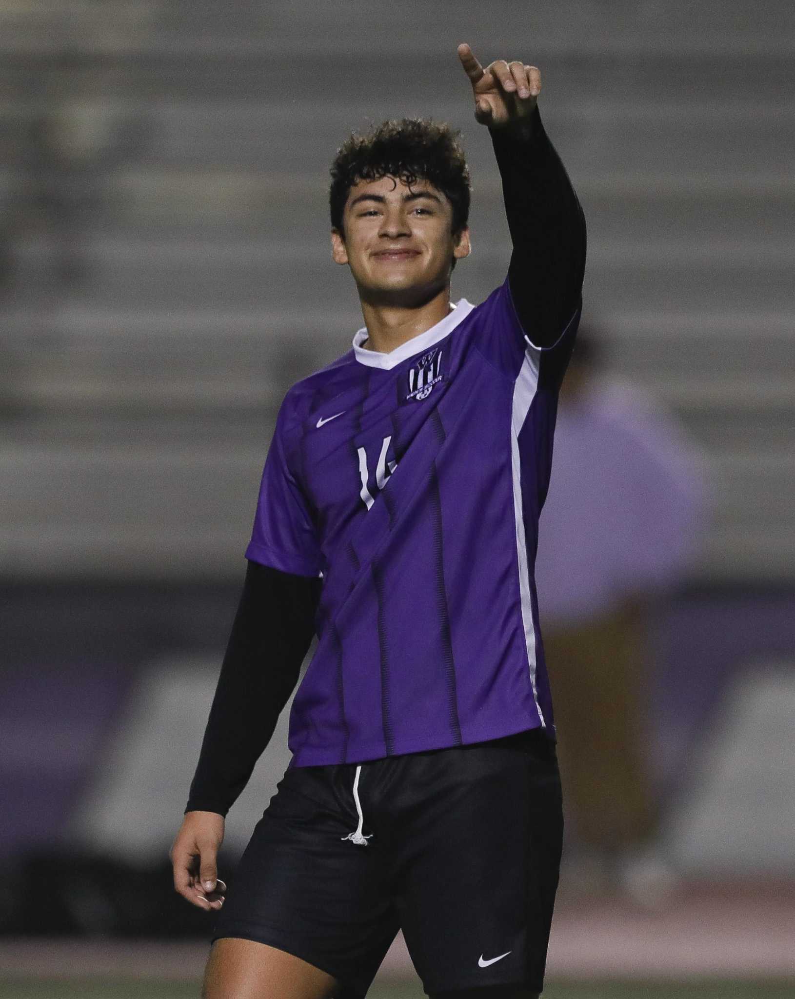 BOYS SOCCER: Young Willis team ready to take on the world of 6A