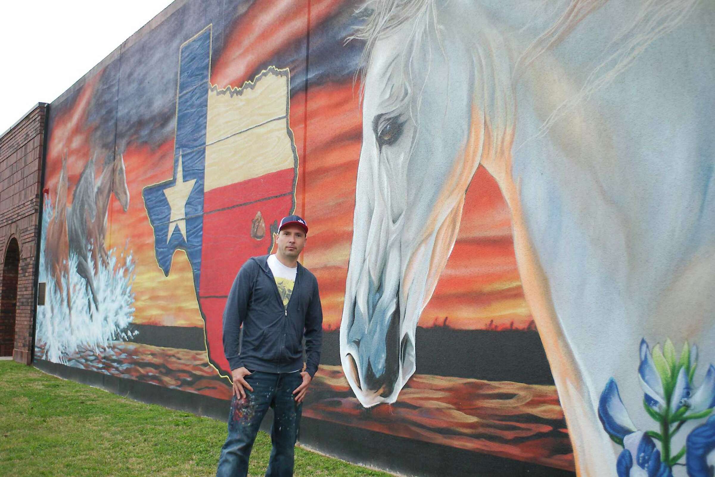 League City muralist’s works range from tiny to colossal