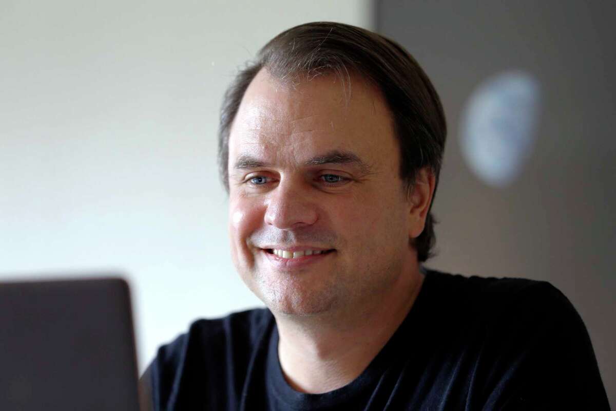 Why one Houston-area space enthusiast asked about the moon every day ...