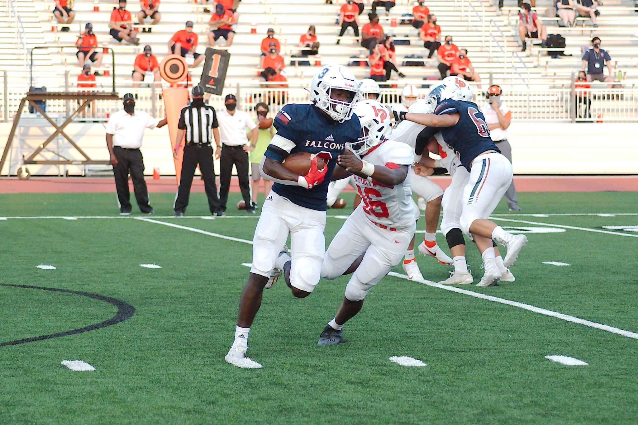 Clear Lake's Mark Wilson highlights UH football's early signees