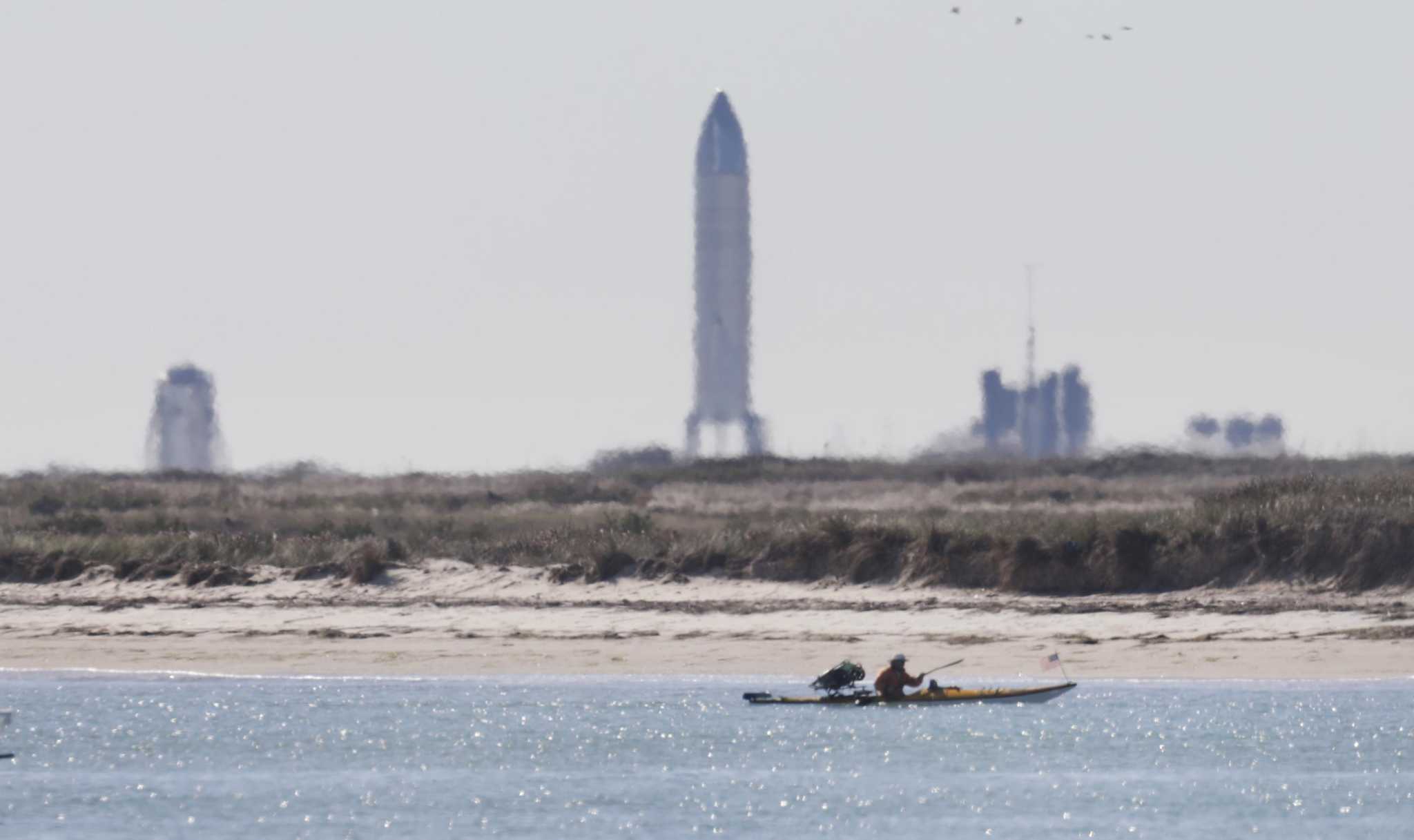 SpaceX Starship chasers converge in South Texas