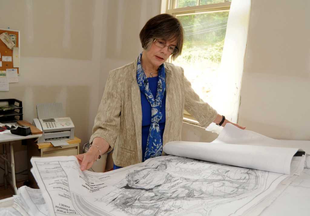 New home for Ann's Place is rising up, thanks to volunteers