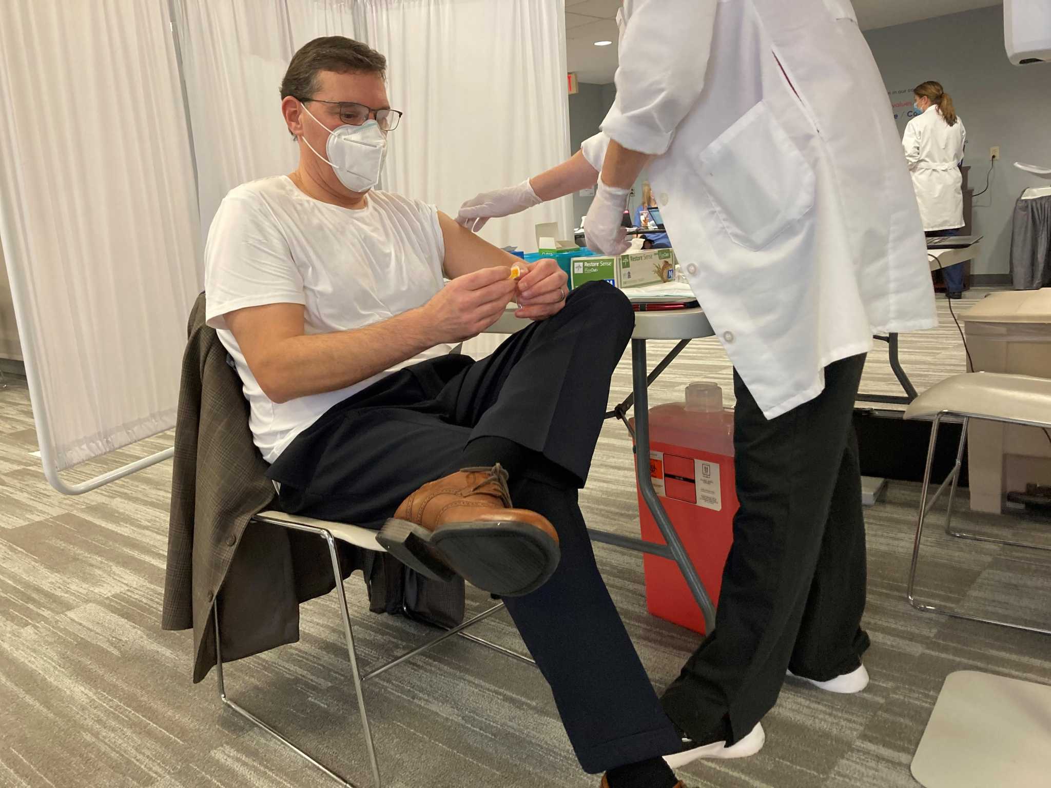 ‘We’ve seen a lot of enthusiasm’: First batch of COVID-19 vaccines ...