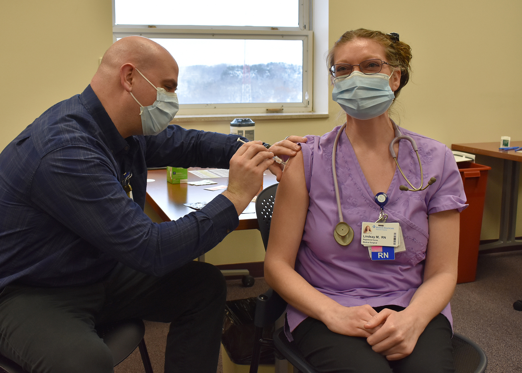 First Manistee healthcare workers receive COVID-19 vaccine