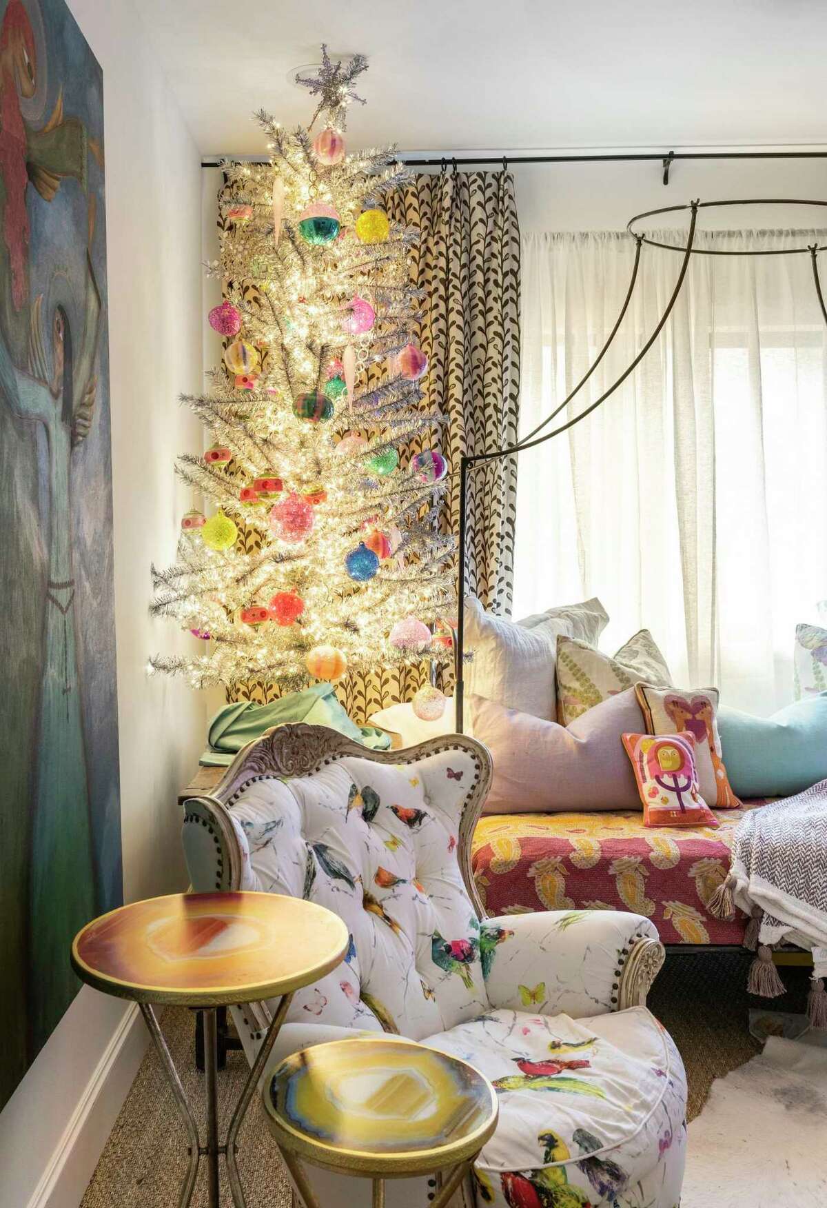 Look inside the home of Houston designer Regina Gust, the ‘Queen of ...