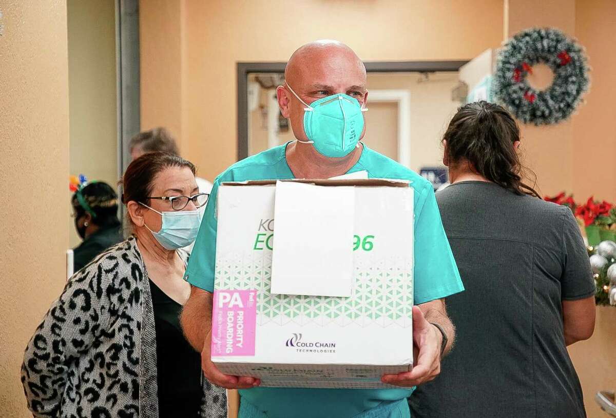 Houston ICU doc fighting for vaccine for staff gets first Moderna doses