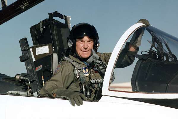Chuck Yeager, who dared the demon, now belongs to the stars - San ...