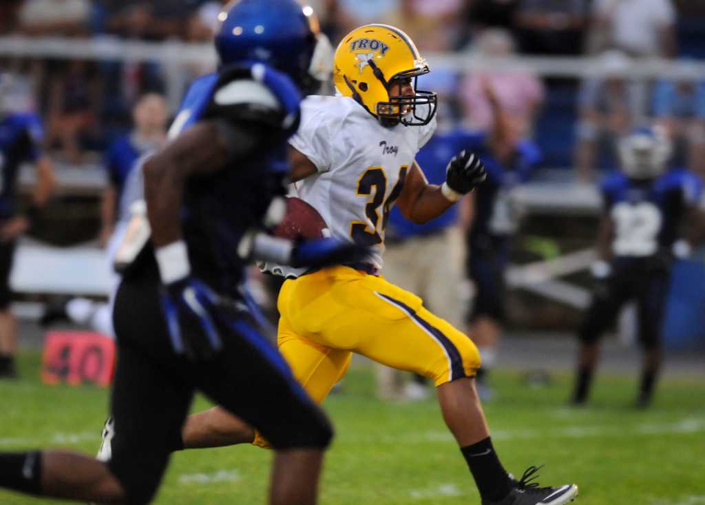 Troy runs wild on La Salle