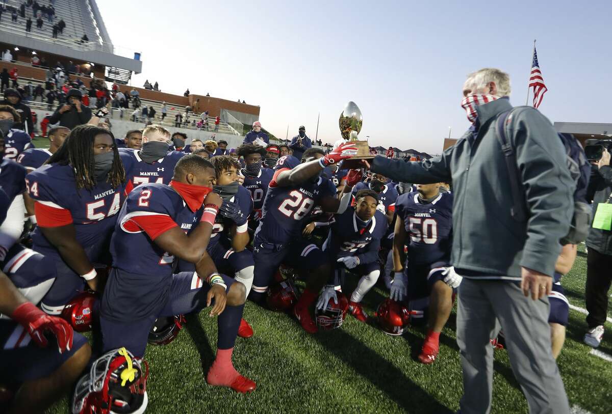 Manvel overcomes Hightower in windy regional semifinal