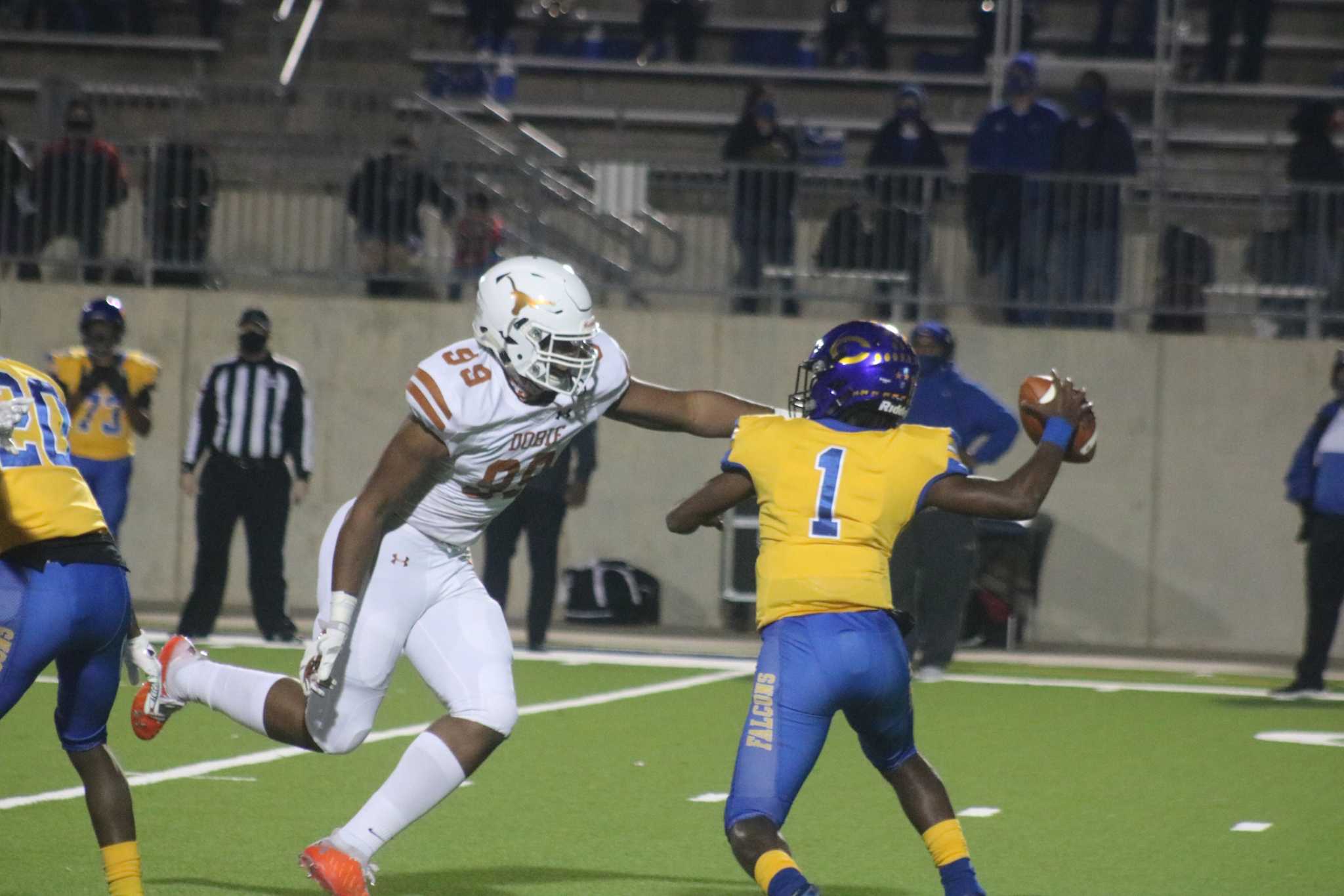 Dobie’s 6-0 record reflected on 22-6A’s All-District Team