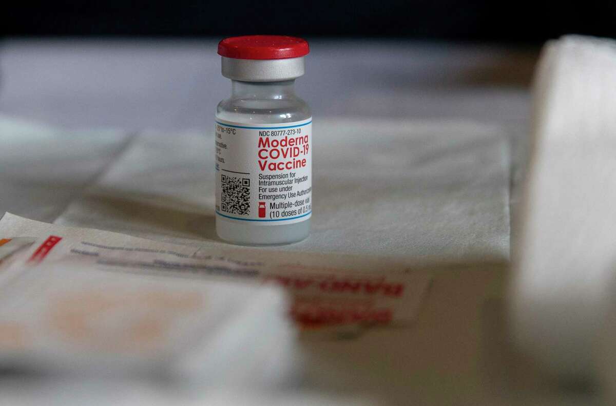 City of Houston gets first doses of Moderna COVID-19 vaccine