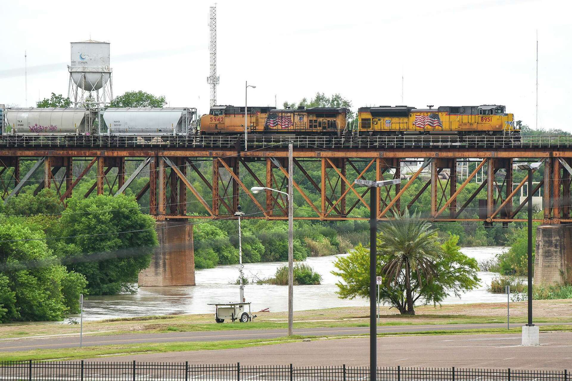 Mexico moves railway project from Texas to New Mexico after Texas Gov ...