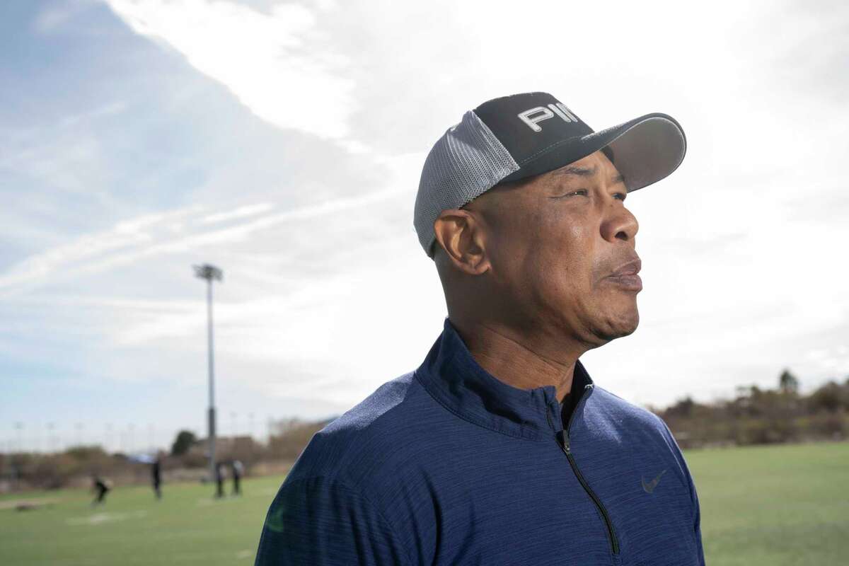 Ron Weaver bluffed his way onto the Texas football team. 25 years later ...