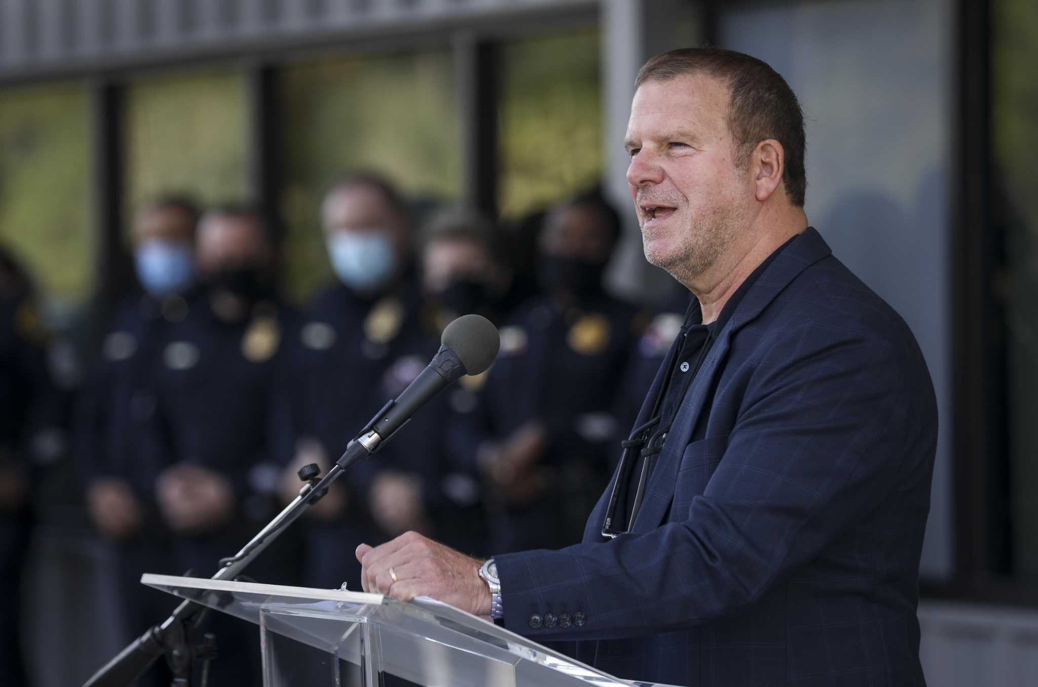 Tilman Fertitta, taking stock of 2020, is ready to flex his buying muscle