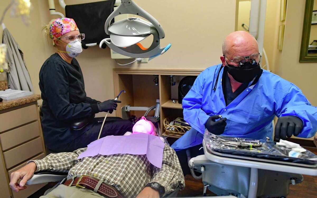 Dentist fights COVID-19 with special face mask now made in San Antonio