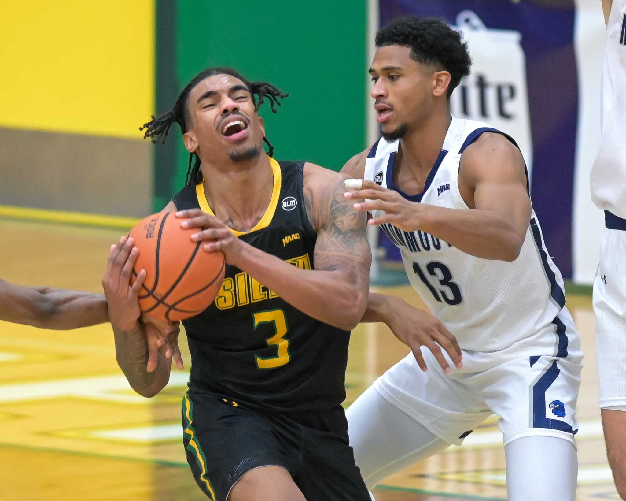 Siena alum Manny Camper grabs 18 rebounds in G League debut