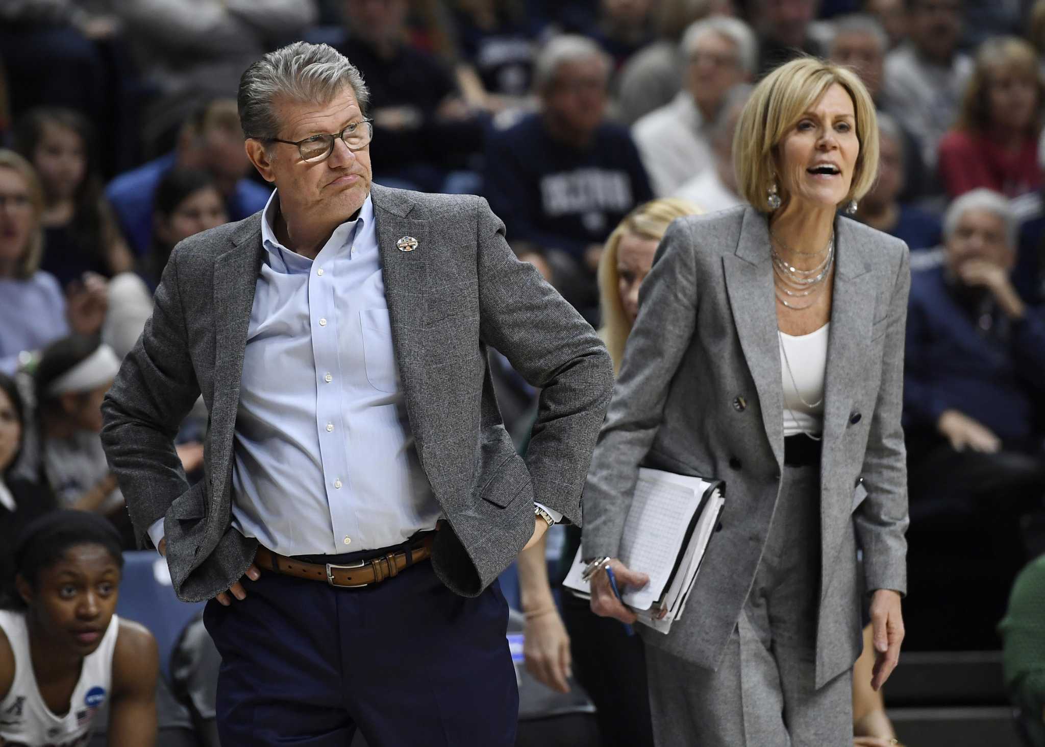 Jeff Jacobs: Geno vs. Pat? UConn’s Chris Dailey had a front row seat