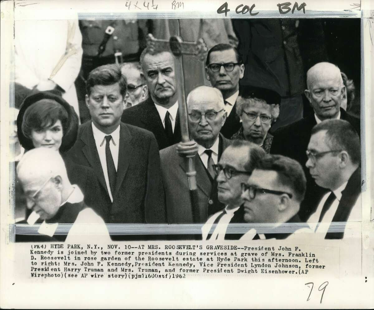 Plenty of complications in using 25th Amendment to boot Trump from office