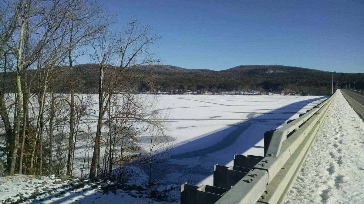 Warnings issued on Great Sacandaga Lake ice